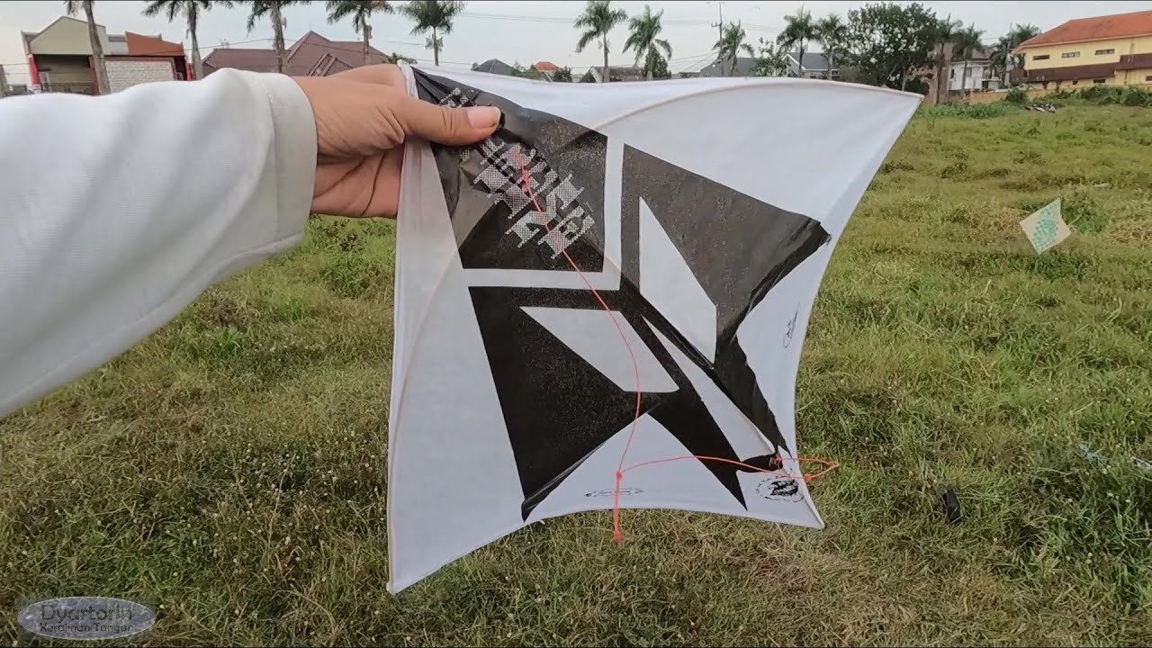 Berburu layang layangan putus - YouTube