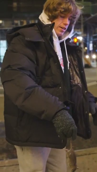 Danny Duncan scares Kewon with a Rat - YouTube