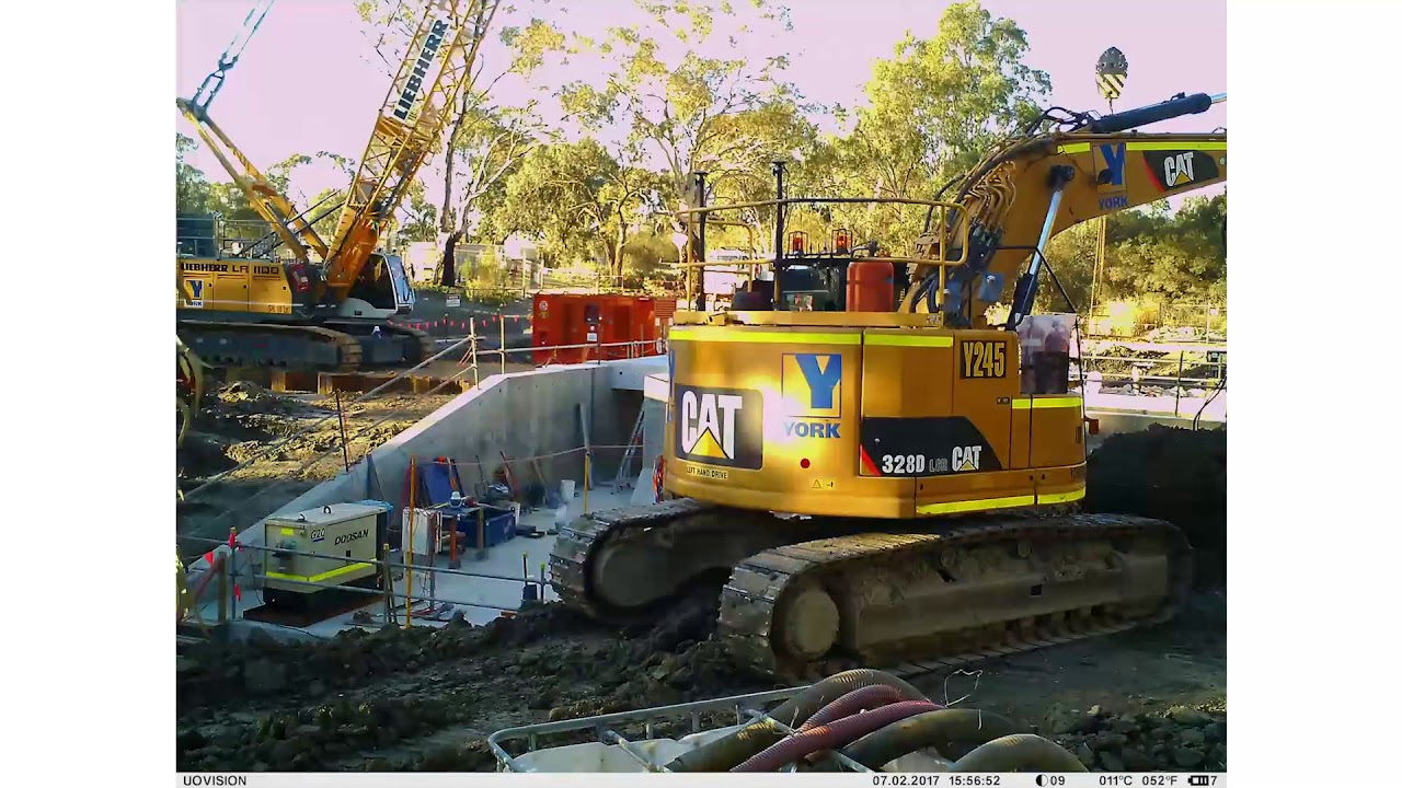 Construction of Bank J Fishway and Regulator at Katarapko - YouTube