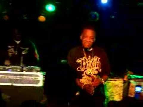 Snoop Dog Uncle June Bug Dance - YouTube