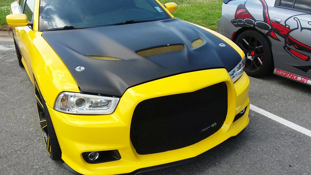 Mopar Mafia 504 chilling at the Lakefront - YouTube