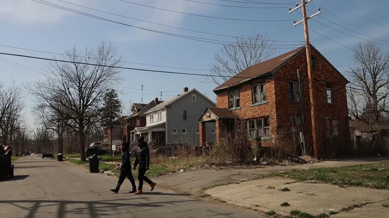 DETROIT HOODS DURING PARTIAL ECLIPSE 4/08/2024 3:15PM - YouTube