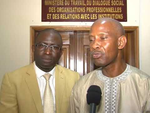 visite du ministre Samba SY aux diffèrents services et directions du ...