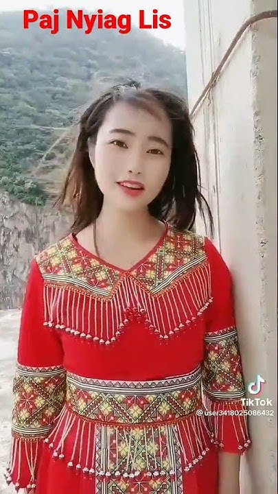 Paj Nyiag Lis Nag Ej Hmoob - YouTube