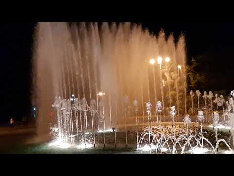 Baki Dəniz Kənarı Bulvarın gözəl mənzərəsi. Bulvarda Fantan