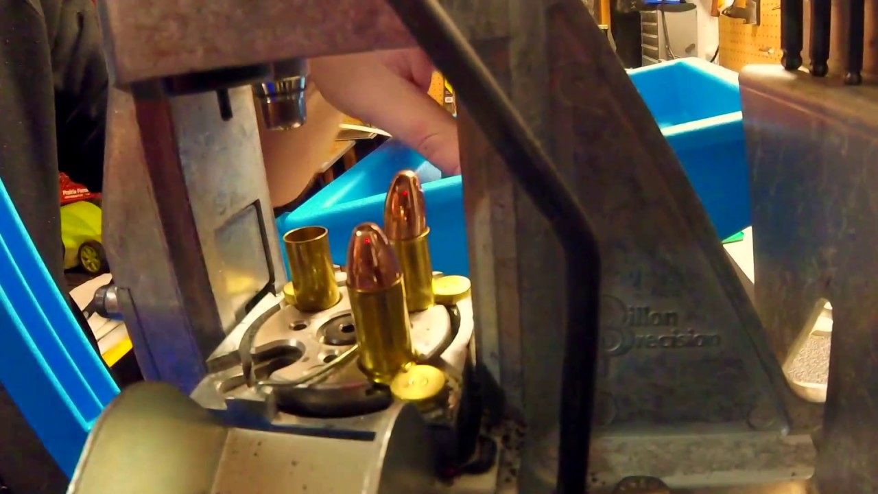 Reloading using Dillon Square Deal B - YouTube