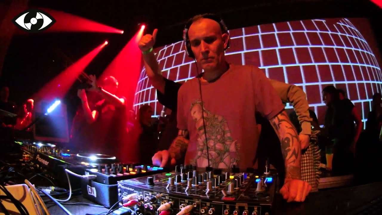 EYE ON DJ TRÁVA *50 BIRTHDAY @ ROXY 2015 * FULL lazylizard dj set + HD ...