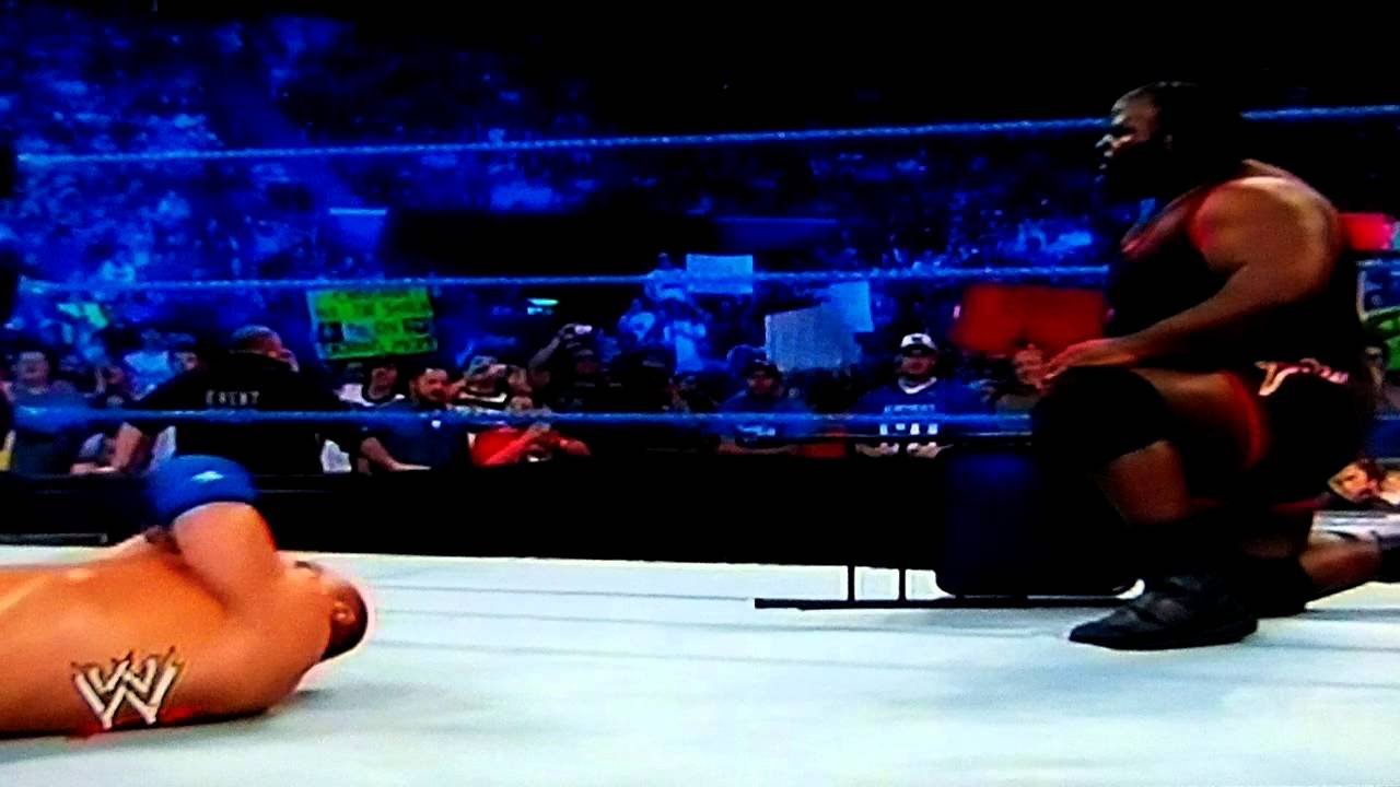 Mark Henry Destroys Vladimir Kozlov's Leg WWE Smackdown 8/5/11 - YouTube