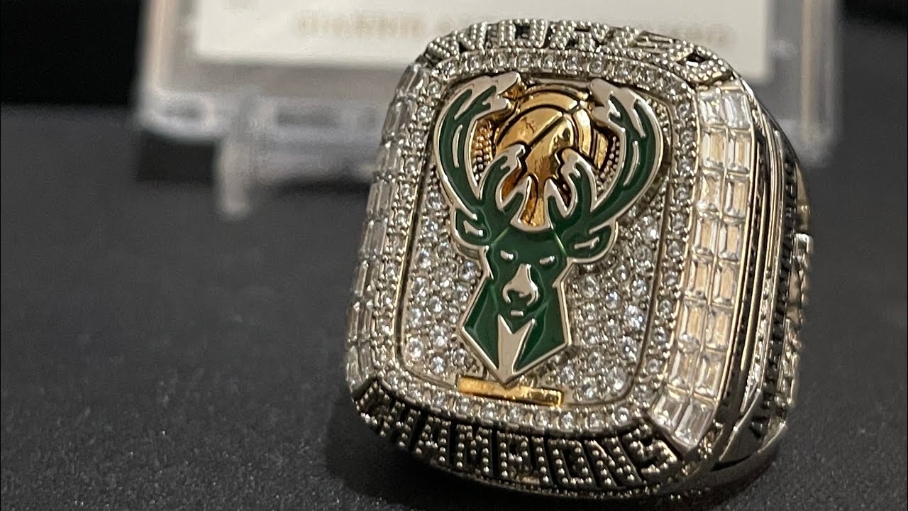 Milwaukee Bucks 2021 NBA Championship Ring Premium Replica - YouTube