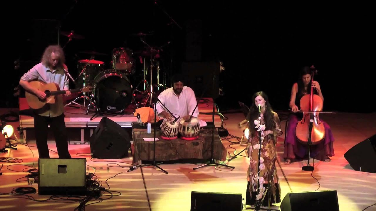 Deborah Rose sings Ian Tyson's 'Someday Soon' at Birmingham Town Hall ...
