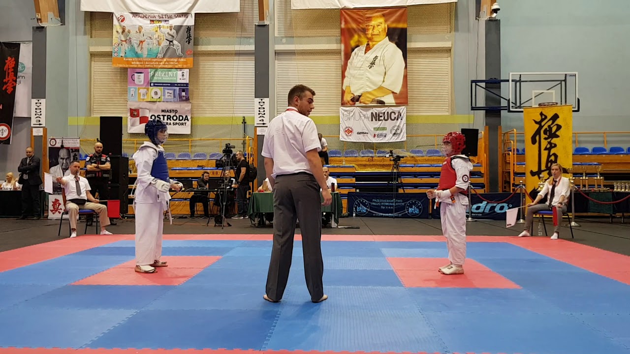Adam Doktór karate leg kick knockout Ostróda November 2017 - YouTube