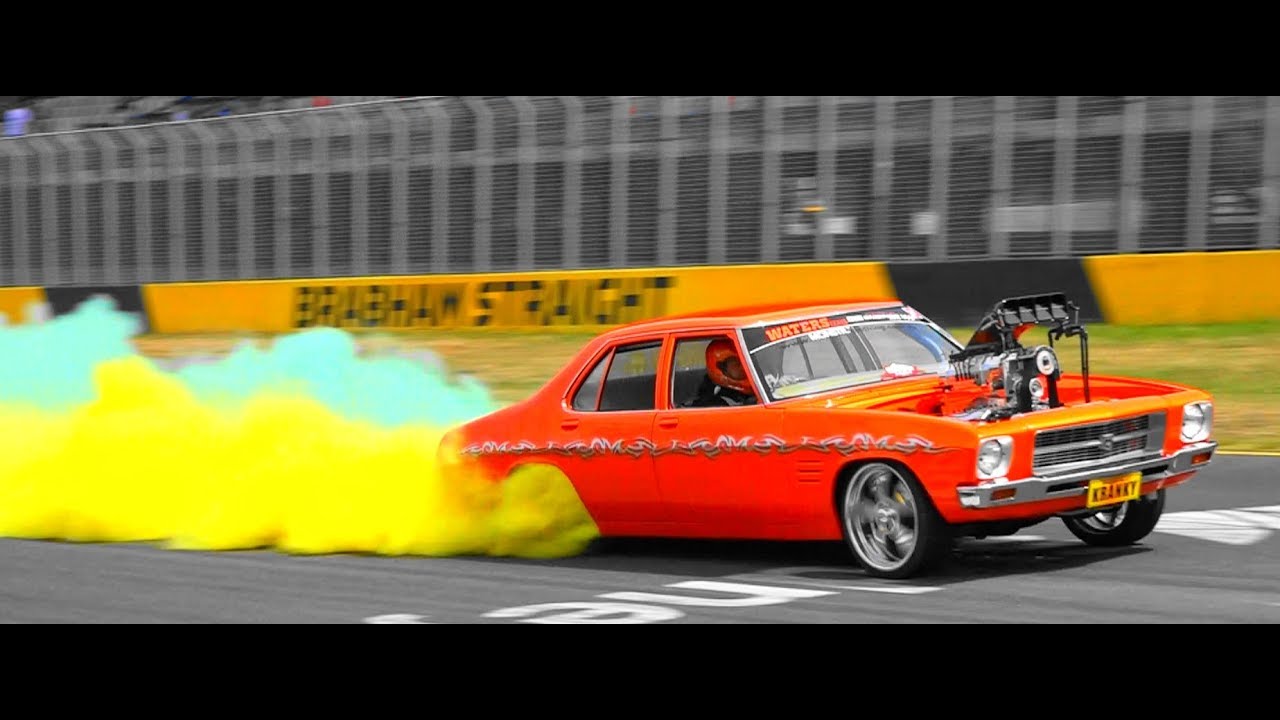 MOTORBIKE BURNOUTS SUPER SKIDS & DRIFTING AT SUPERNATS 2017 - YouTube