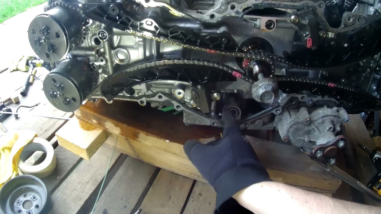 How to take off heads from a FA20 engine and break down a long block ...