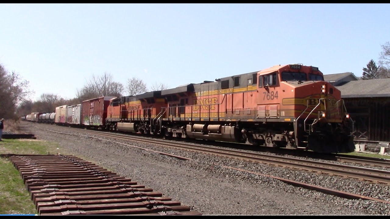 134 Car Freight Train passing by - YouTube