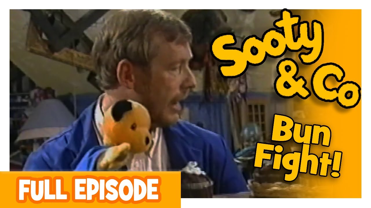 Sooty & Co: Bun Fight - Full Episode 📺 │ Sooty Classics, Clips and More ...