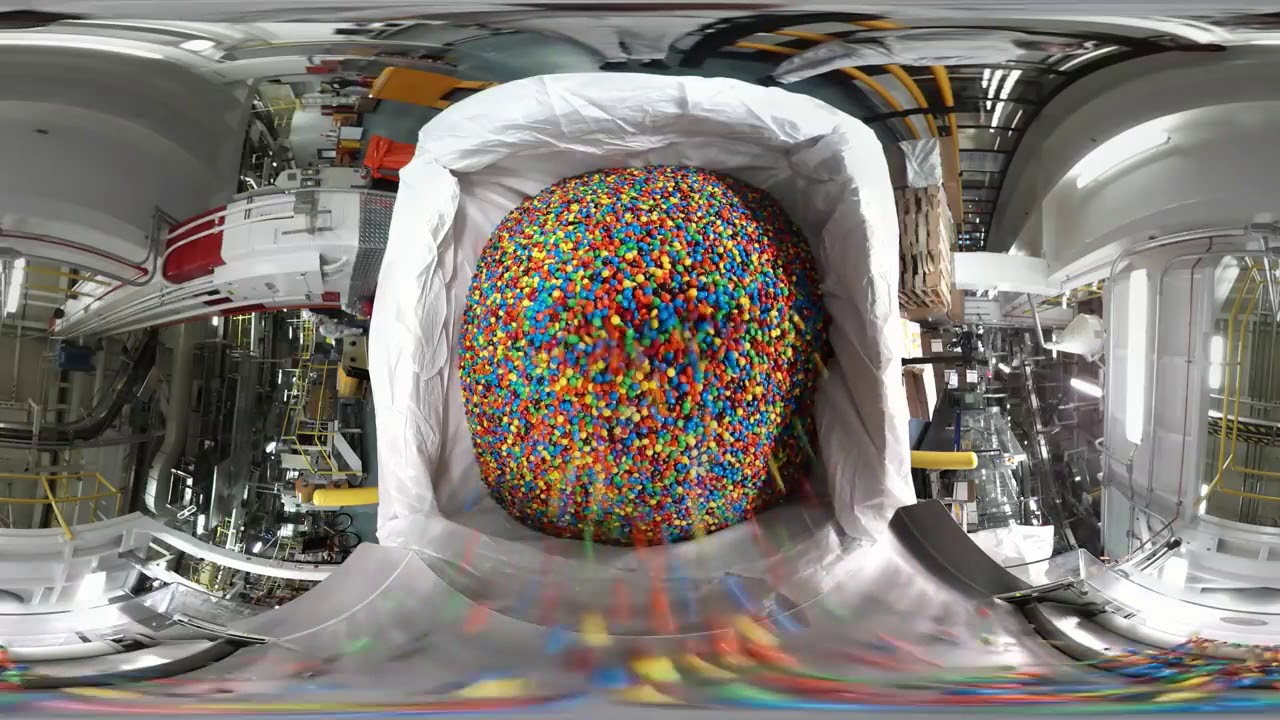 How M&Ms Are Made: Exclusive 360° Candy Fory Tour | Food Network - YouTube