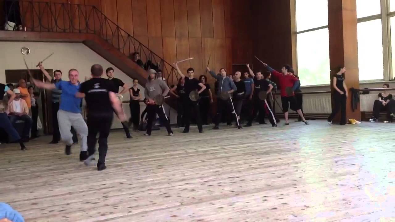 Amazing Georgian Dancers - YouTube