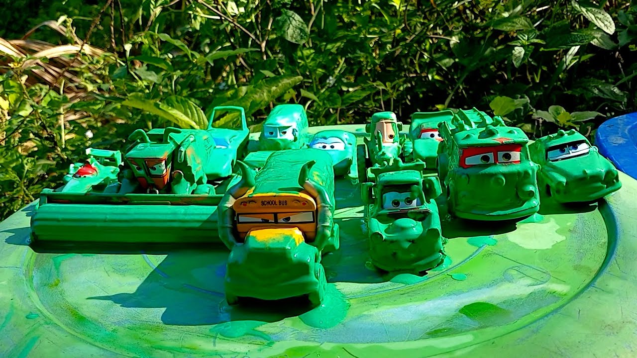 Disney Pixar Cars: Lightning McQueen, Miss Fritter, Sheriff, Prank ...