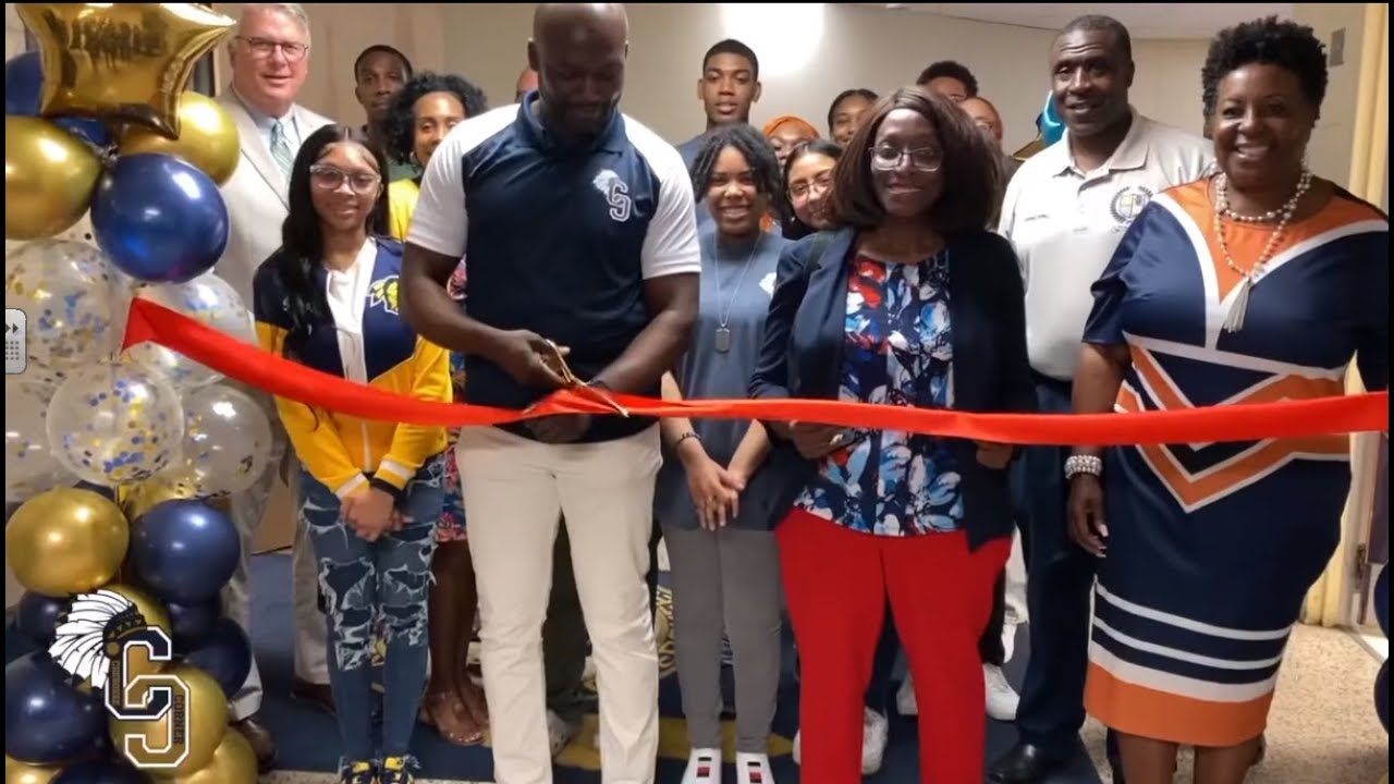 Kendrick High Cherokee Corner Grand Opening - YouTube