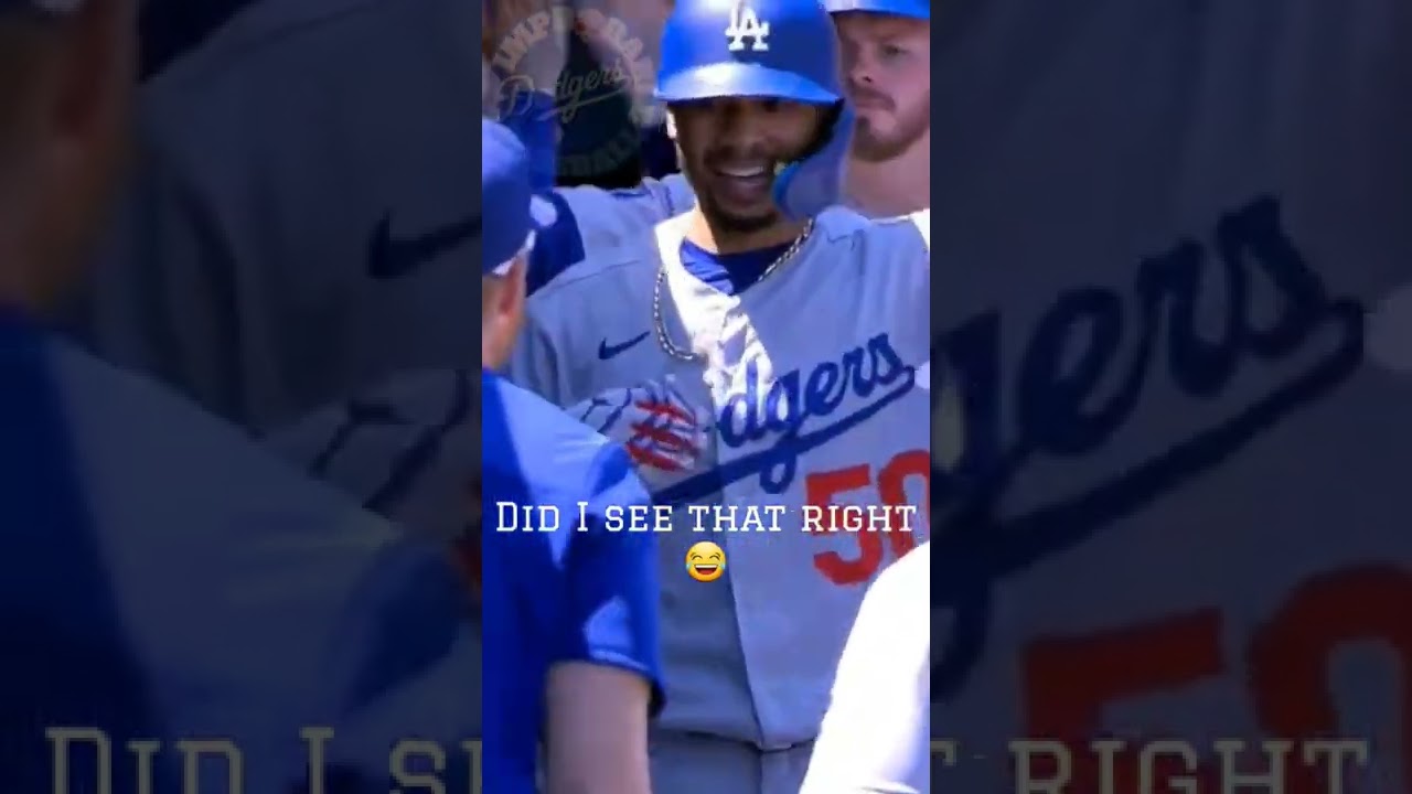 Mookie Betts 🍾🤣 gets splashed in the face in Dodgers Home Run ...