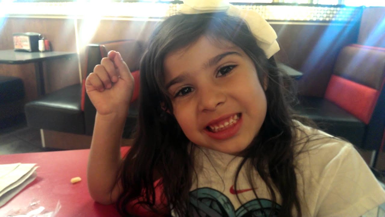 Aaliyah smiling for the camera - YouTube