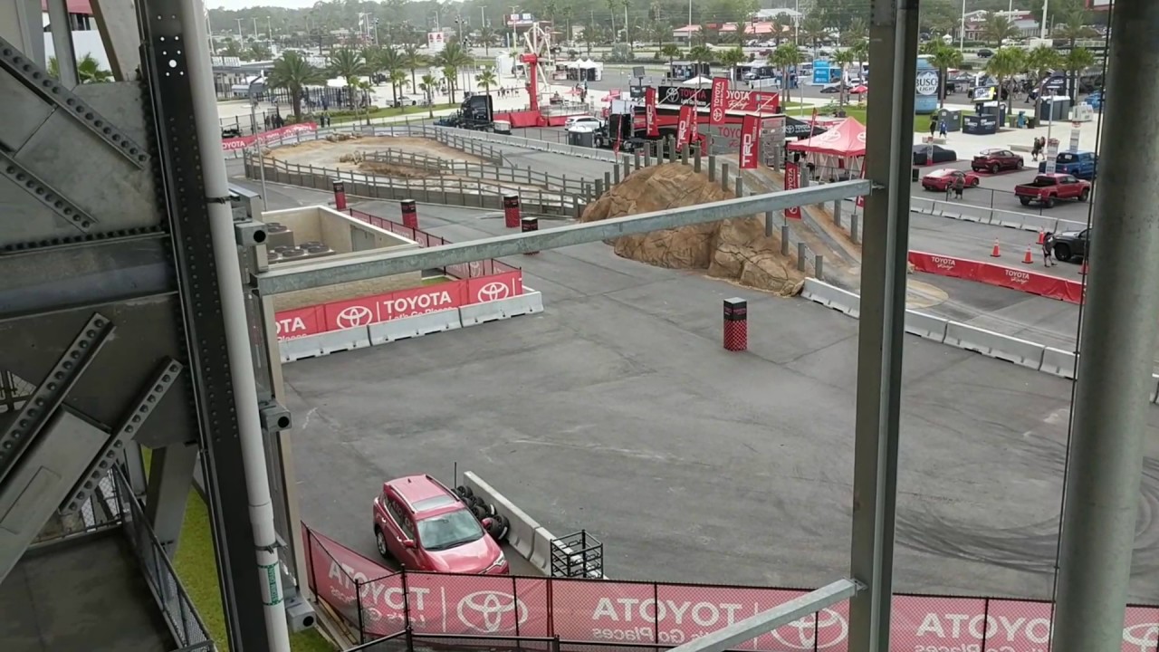 Toyota test track - YouTube