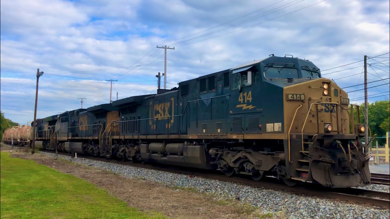 CSX Mixed Freight Train M371 In Brunswick, MD - YouTube