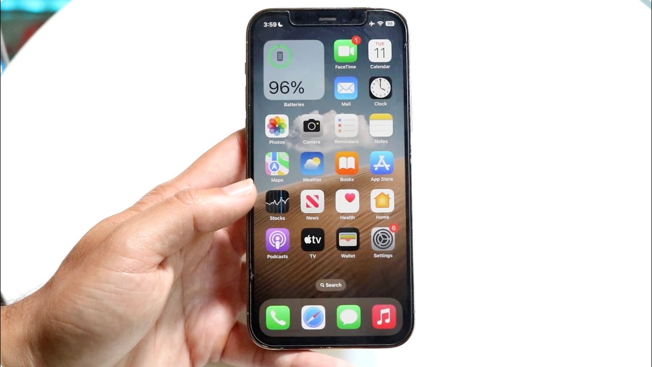 The iPhone 12 Is AMAZING On iOS 18 - YouTube