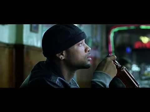 I, Robot 2004 bar scene