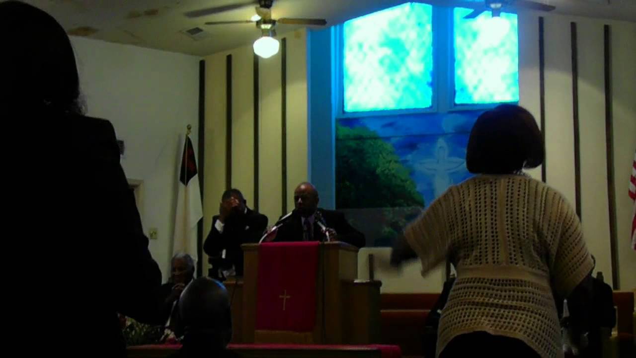 Spirit Filled Christian Woman- Praising, Shouting, Dancing - YouTube