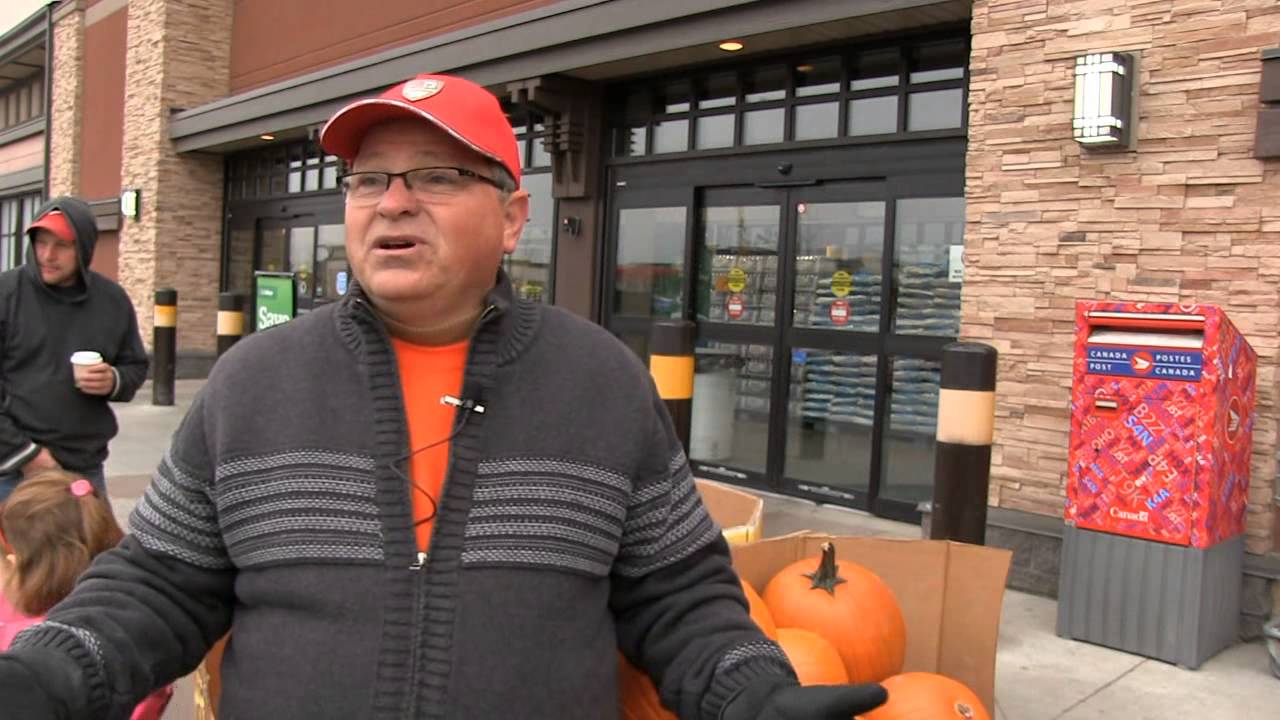 2012 The Great Pumpkin Giveaway at the McKenzie Towne and Cranston ...