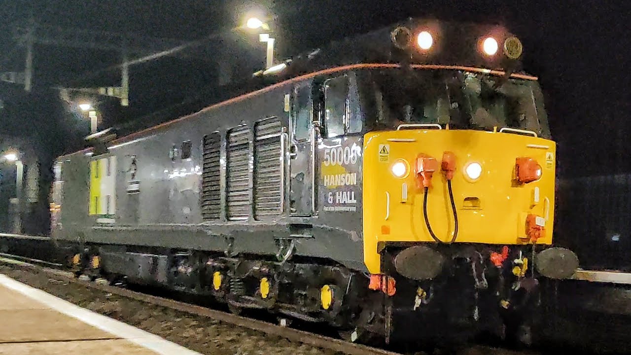 Hanson and hall class 50 | 50008 'Thunderer' working 0Z50 Reading west ...