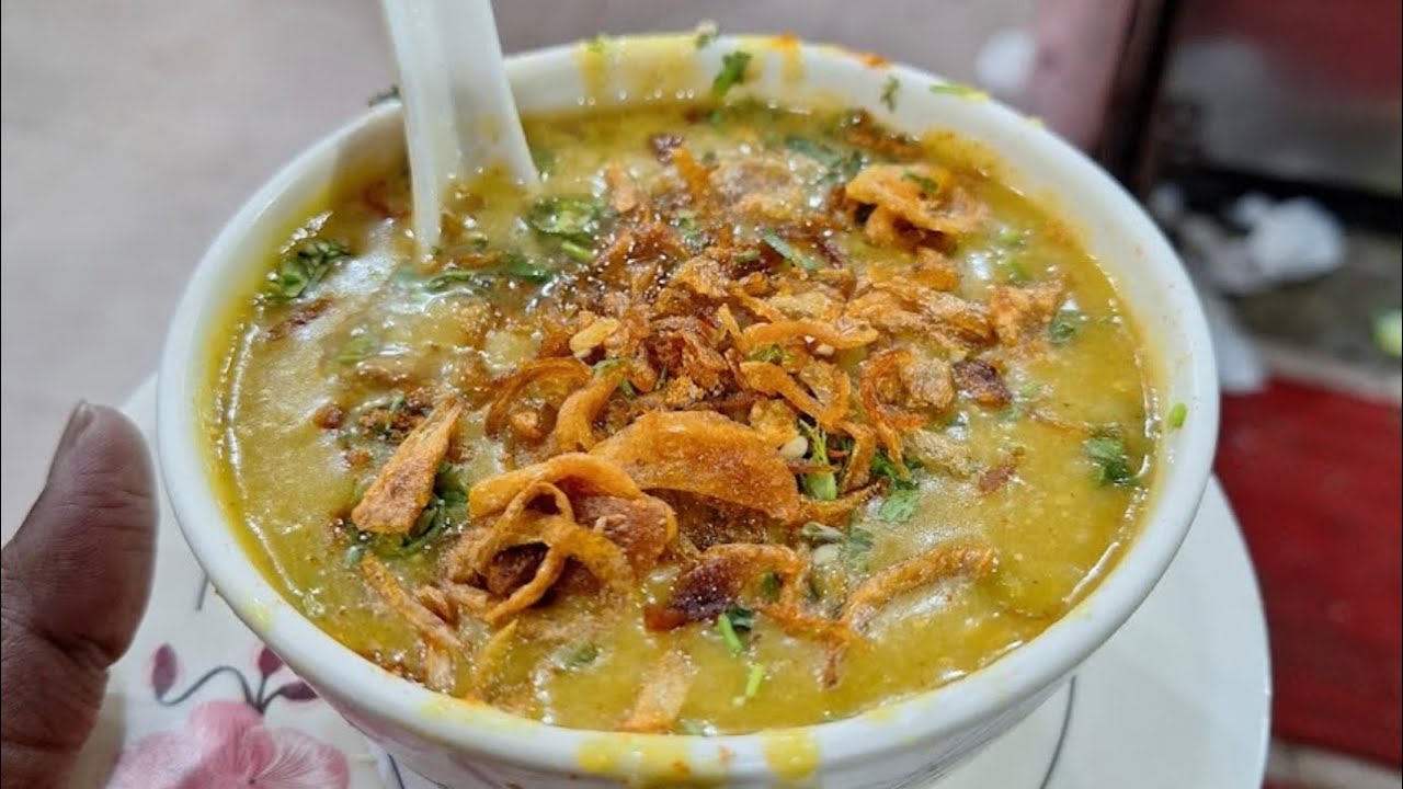 Best Haleem Spot in Mohammadpur ?? Rejaul Shahi Halim & Soup Corner ...