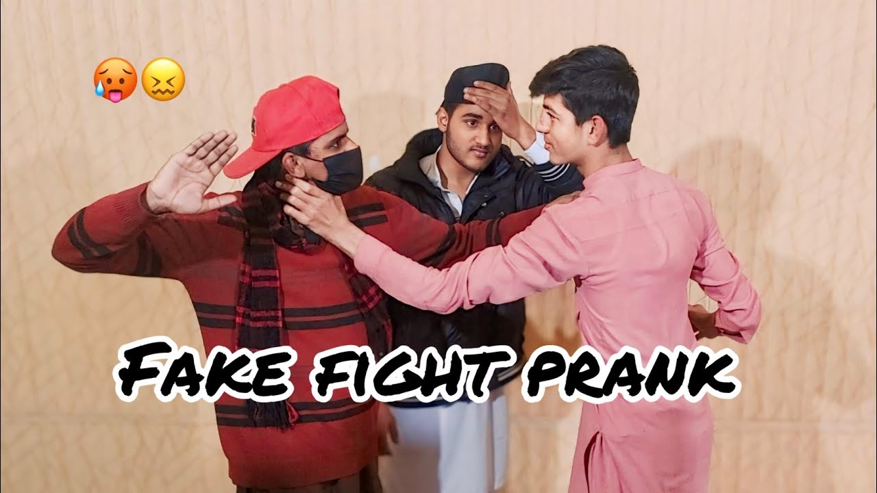 Fake Fight prank - YouTube