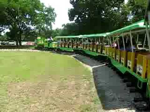 Forest Park Train at Fort Worth Zoo - YouTube