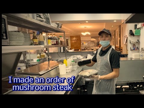 A Day in the Life of an Italian Restaurant Employee - YouTube