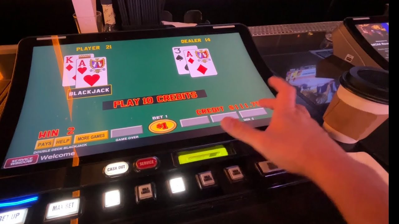 The Duck Plays Video Blackjack at the MGM Grand Bar #blackjack # ...