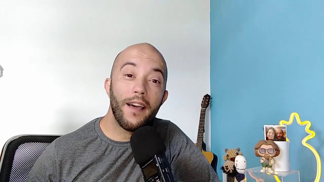 Tsunami de metáforas (Grupo Porco "O Futuro Vai Ser Pior" review) - YouTube