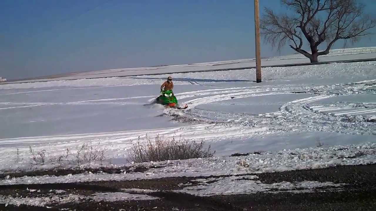 2007 Arctic Cat Crossfire 800 Ditch Jumping - YouTube