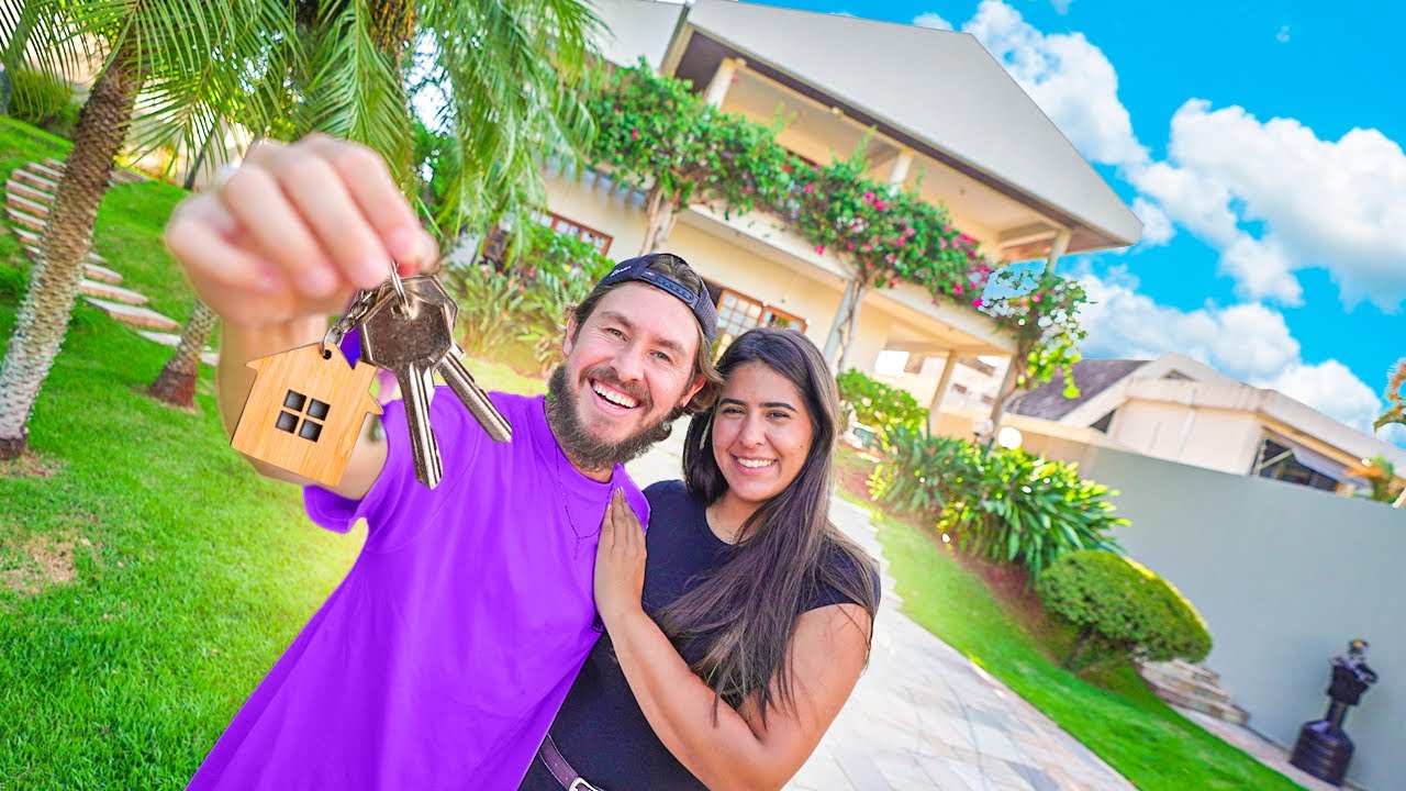 PEGUEI AS CHAVES DA NOSSA CASA NOVA! - YouTube