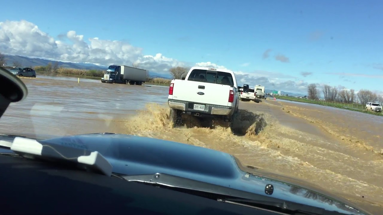 I-5 flood near Willows, CA, Feb. 18, 2017 (Oroville Dam catastrophic ...