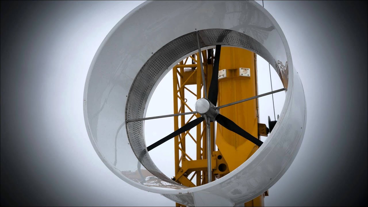 GreenFocus installeert donQi Urban Windmill in Schooltuin Osdorp - YouTube