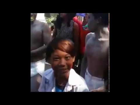 ViraL !! Tante Bohai aduhai di gang janda karnavaL momen