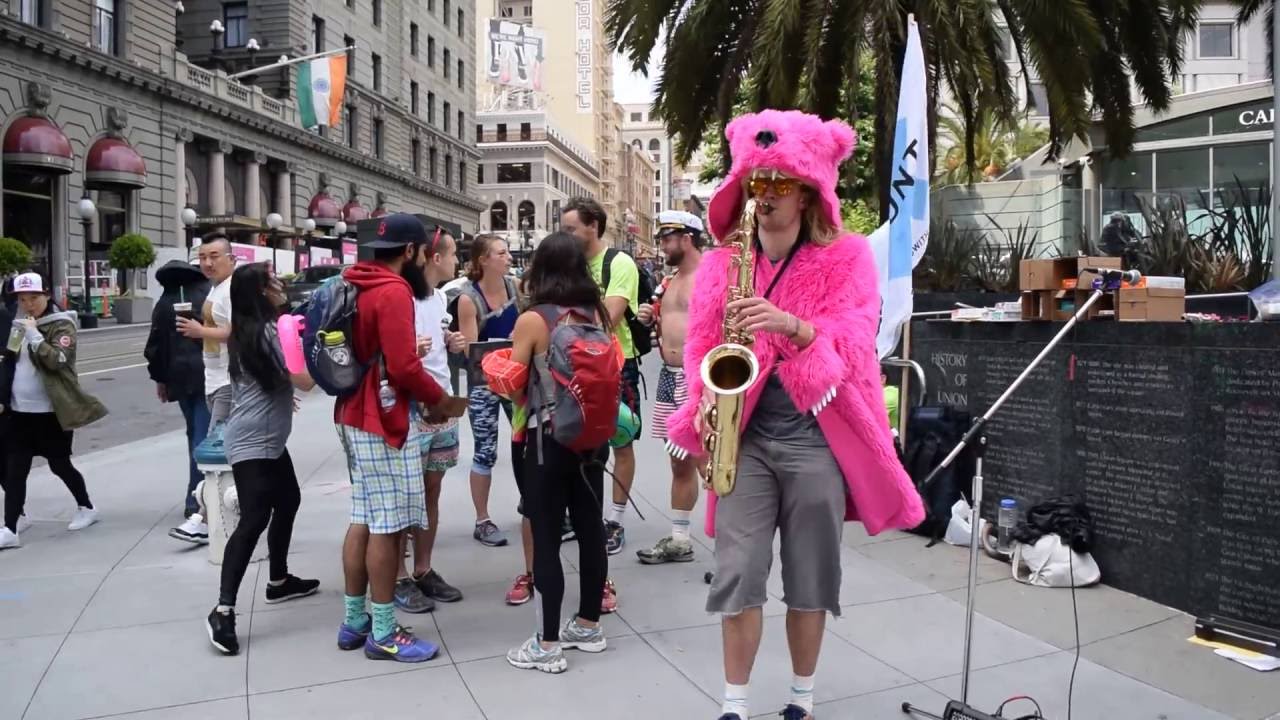 Joyful Sax Performer, Union Square - San Francisco - YouTube
