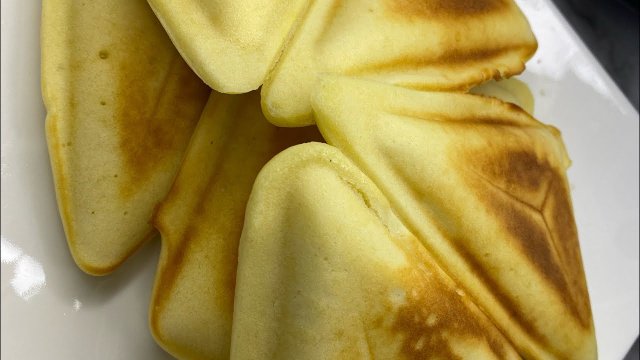How to make a delicious toaster cake😋 - YouTube