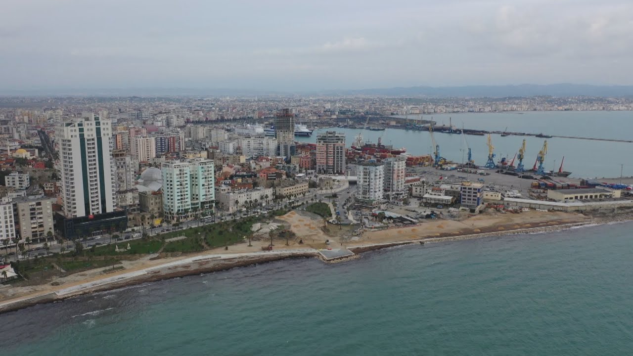 Ekonomia shqiptare, vështirësitë e vitit 2019 dhe sfidat për 2020 - YouTube