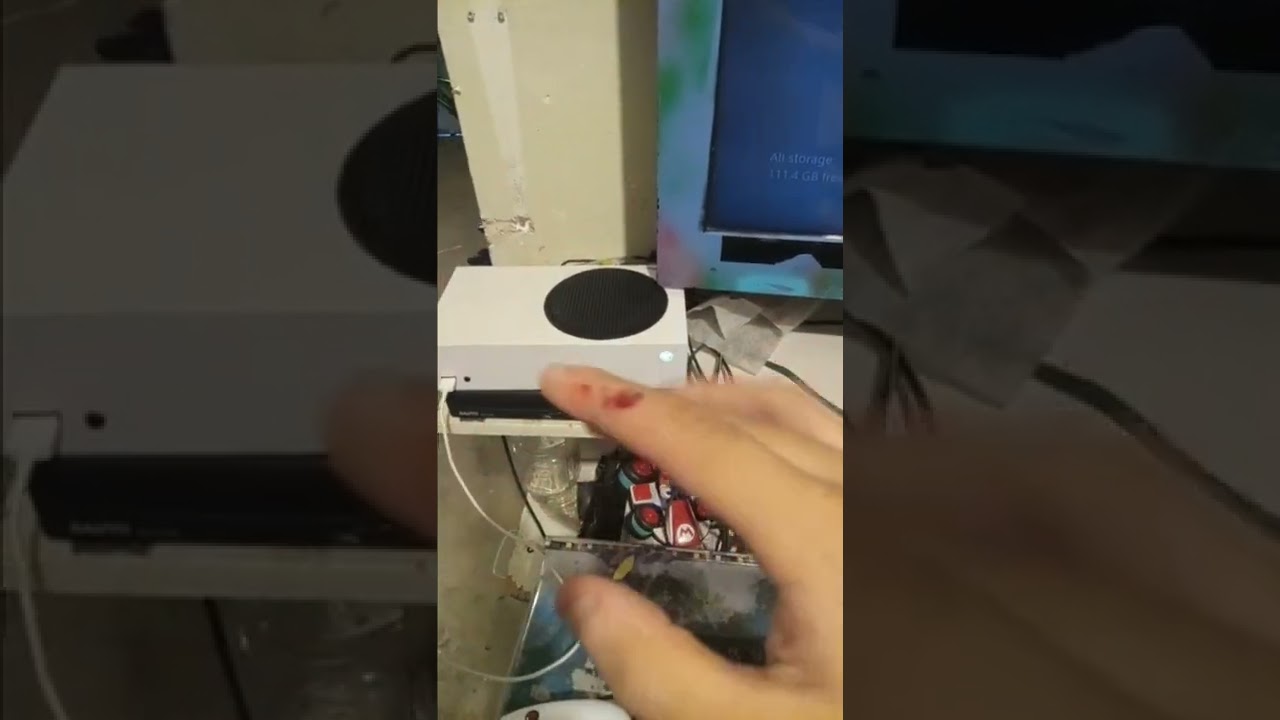 oculus quest 2 headset destroyed broken and damaged no more vr videos ...