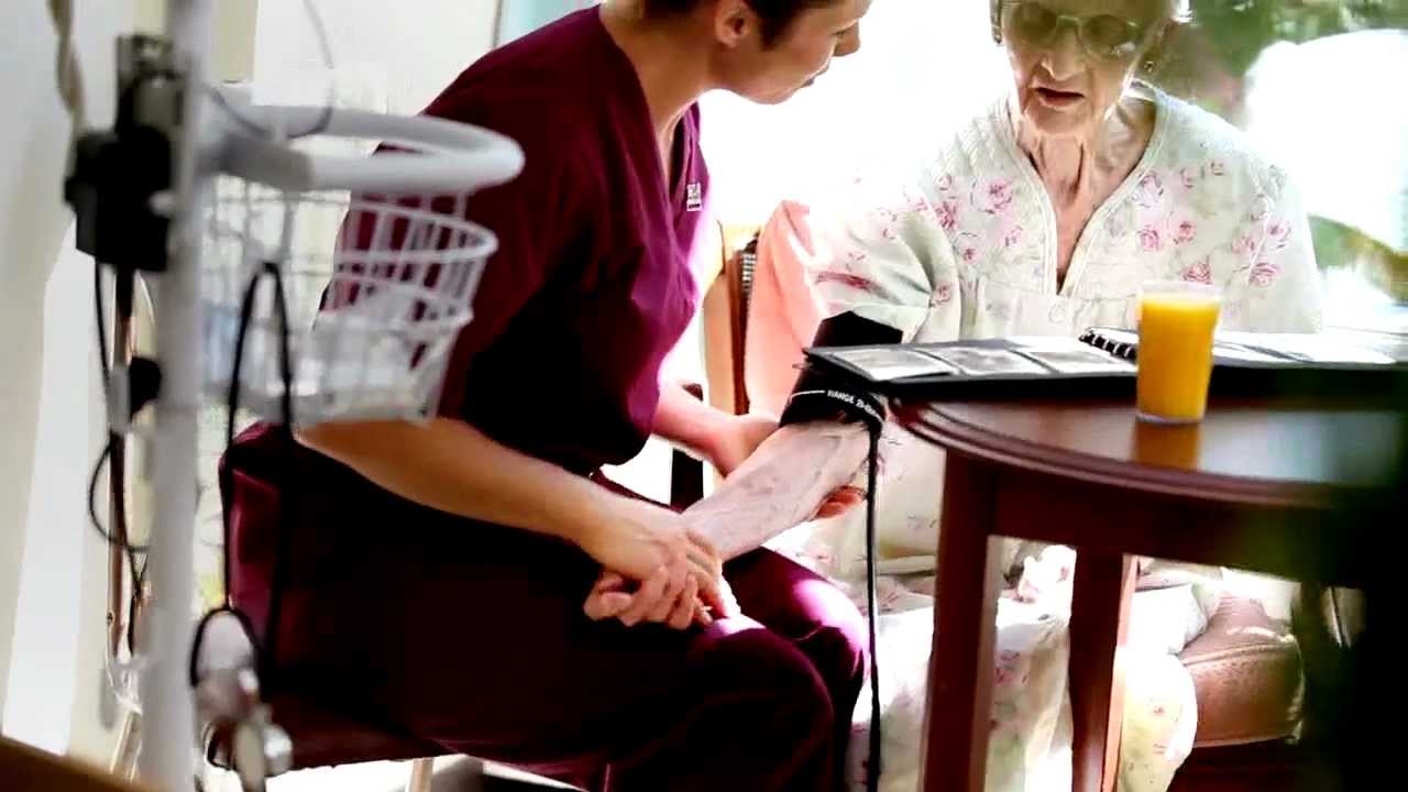 Registered Nurses Make a Difference in Long-Term Care - YouTube