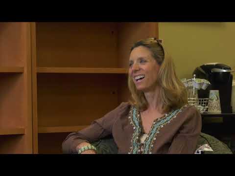 Mom Powers   Episode 13 - Introduction to Homeschooling - Part 1 of 8