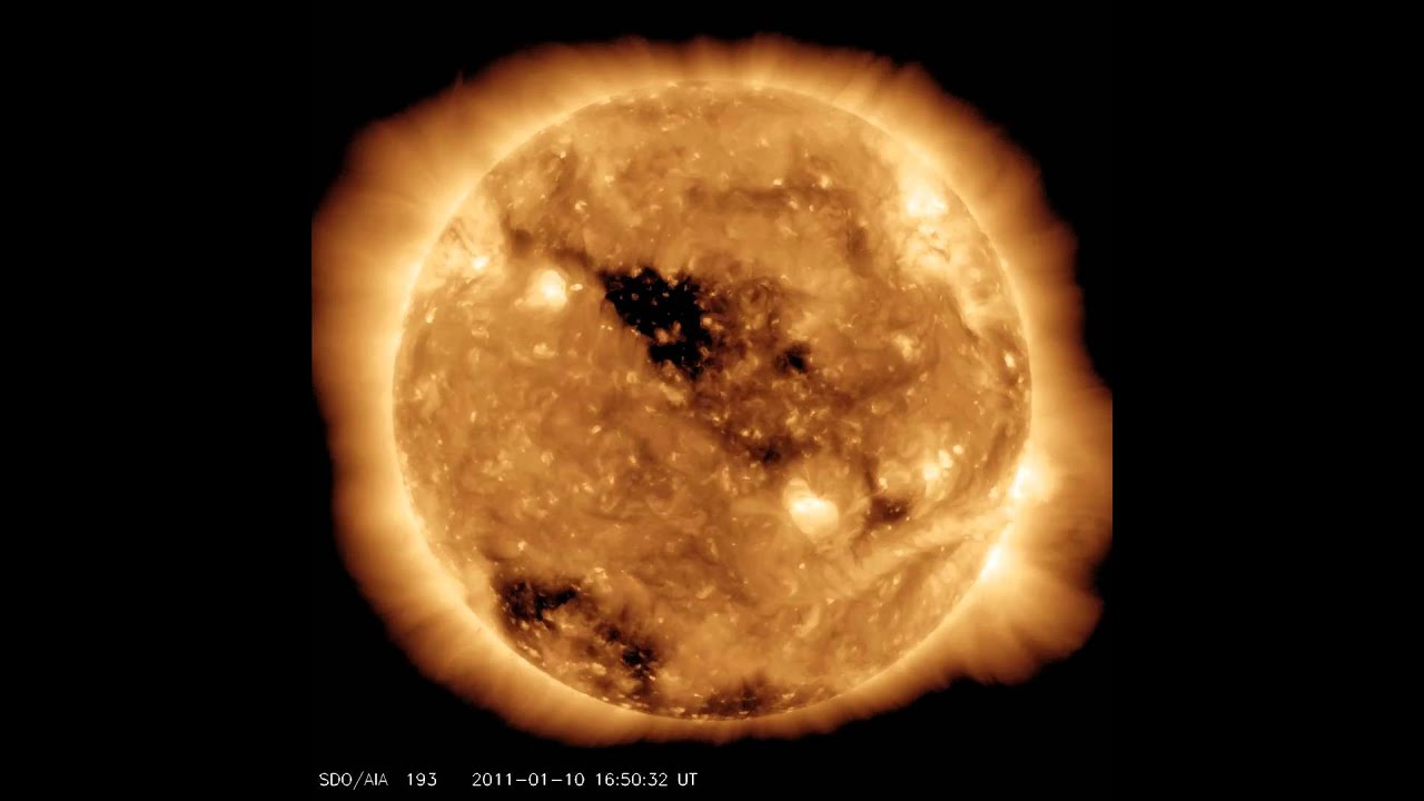 Solar Coronal Holes (2011.01.09) [2048p] - YouTube